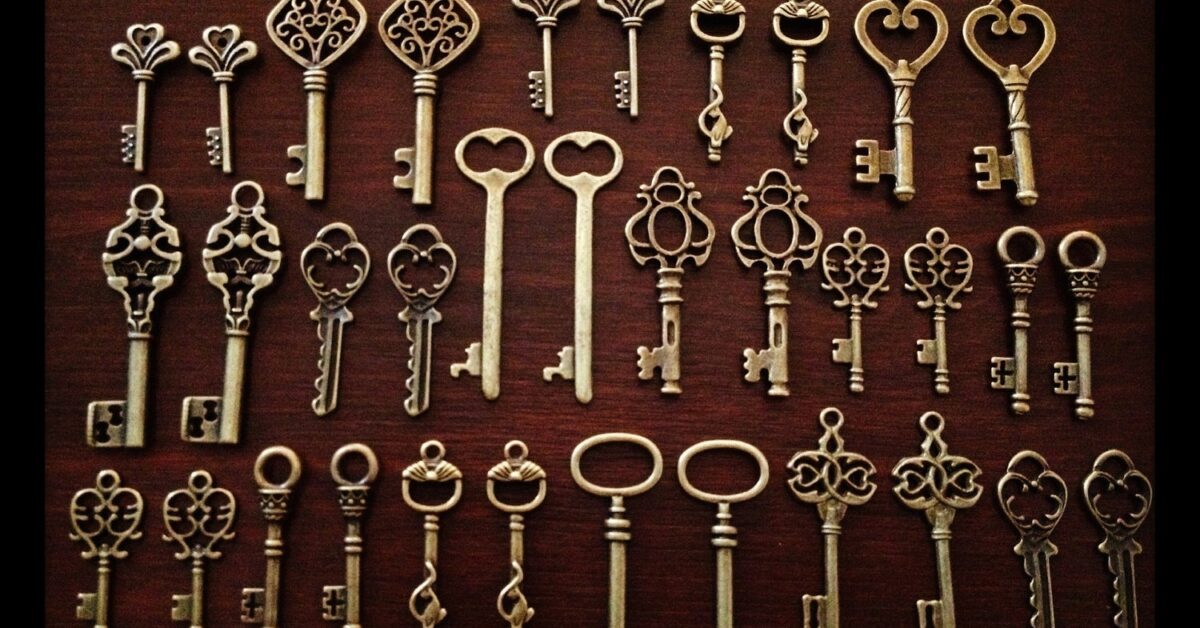 Keys to the Kingdom - Skeleton Keys - 75 x Vintage Keys Antique Bronze ...