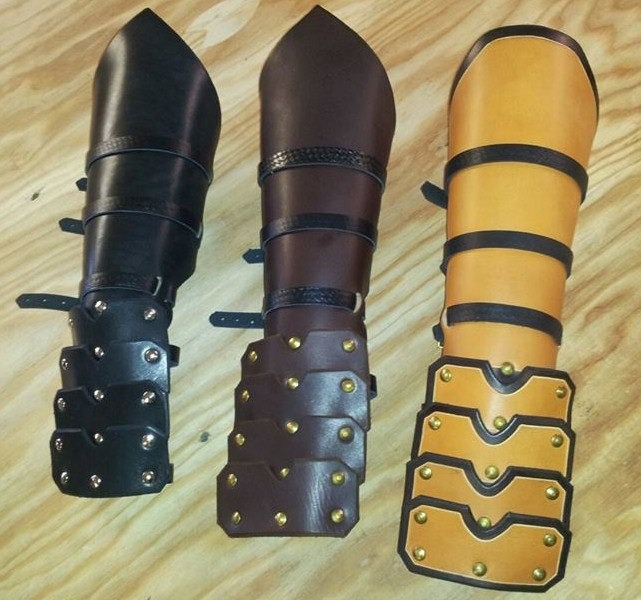 Single Reverse Clamshell Leather Armor Gauntlet - Buy Online